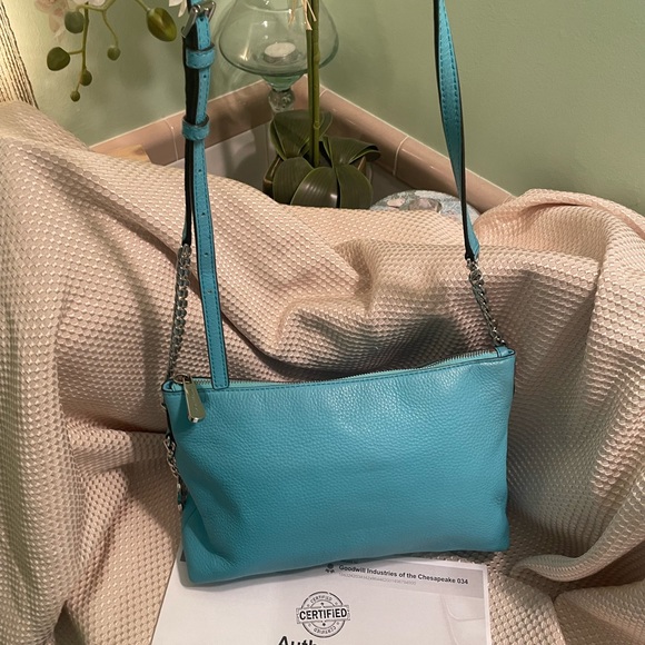 KORS Michael Kors | Bags | Michael Kors Jet Set Medium Aqua Crossbody ...